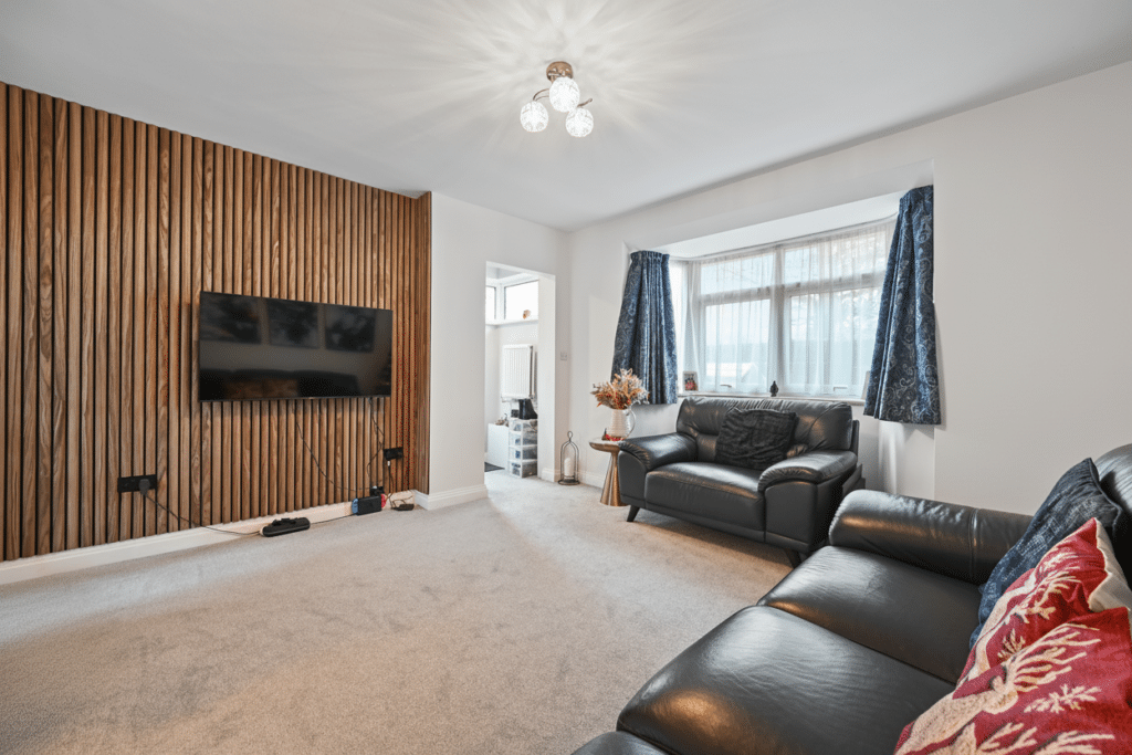 Breakspear Road Ruislip, Ruislip - 3 bedrooms Property for sale ...