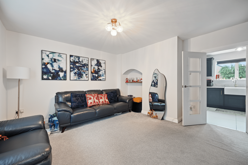 Breakspear Road Ruislip, Ruislip - 3 bedrooms Property for sale ...